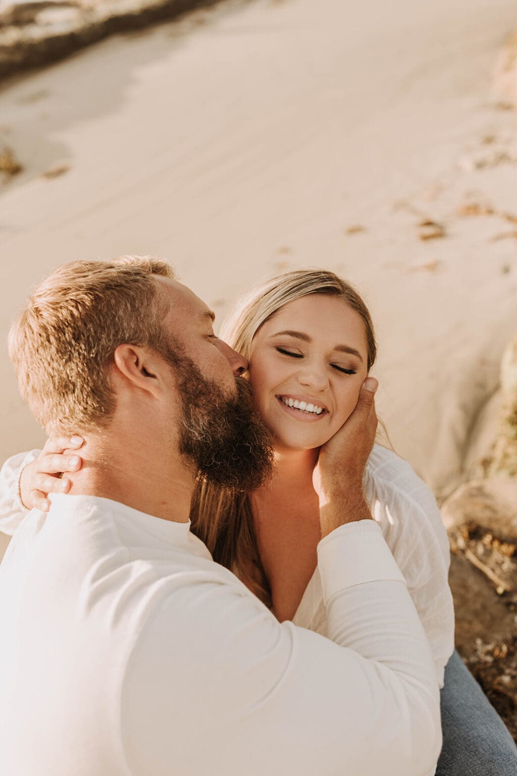 Golden Hour Couples Photoshoot at the Beach in La Jolla - Sabrina Lynn ...